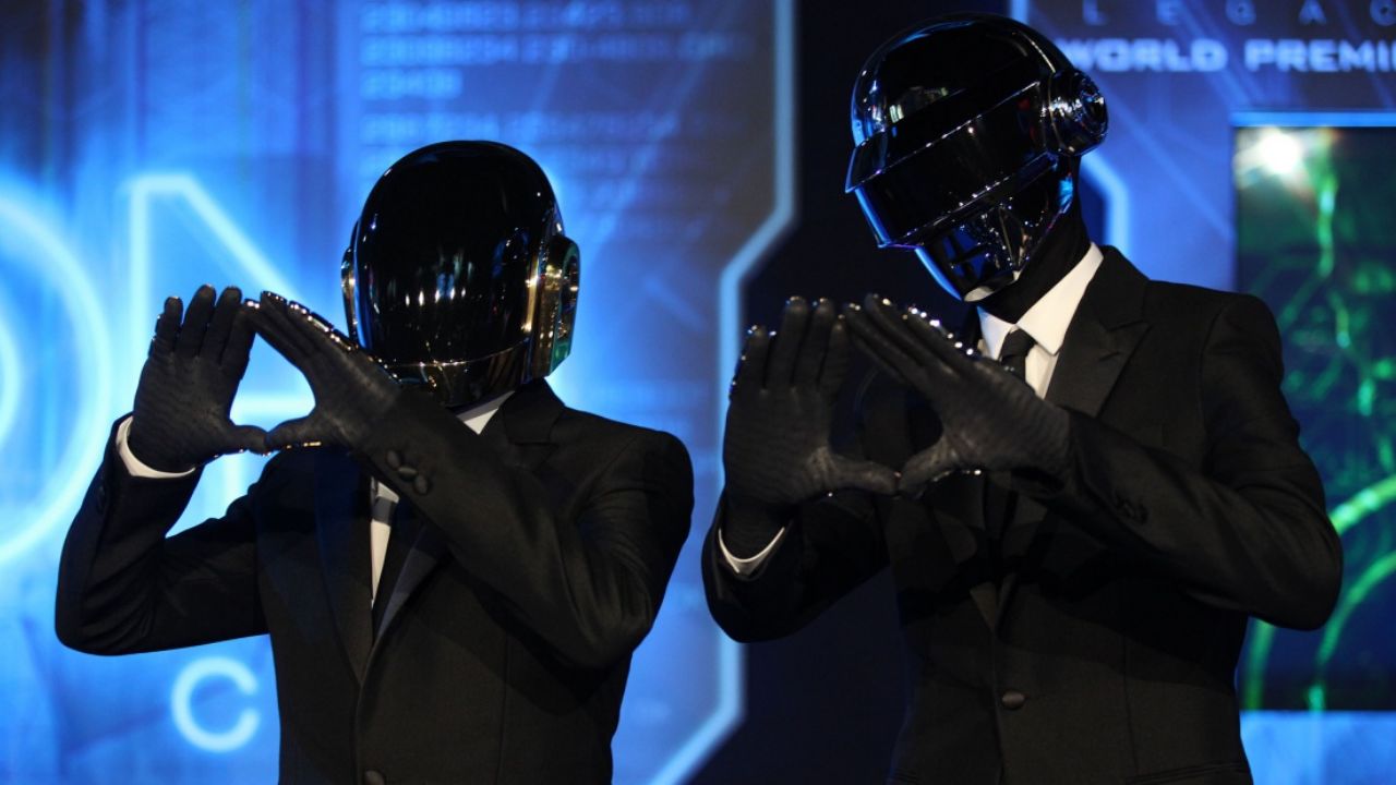 Daft Punk se jubila con una fortuna de 70 millones de dólares | LatinUS Daft Punk se jubila con una fortuna de 70 millones de dólares | LatinUS