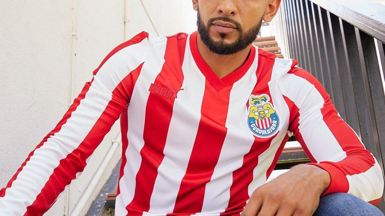 Chivas se pone ‘guapo’ para el Clásico tapatío con uniforme de sus 115 ...