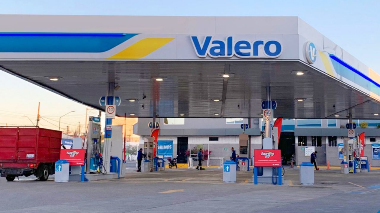 López Obrador advierte a la empresa Valero que tomará medidas si no ...