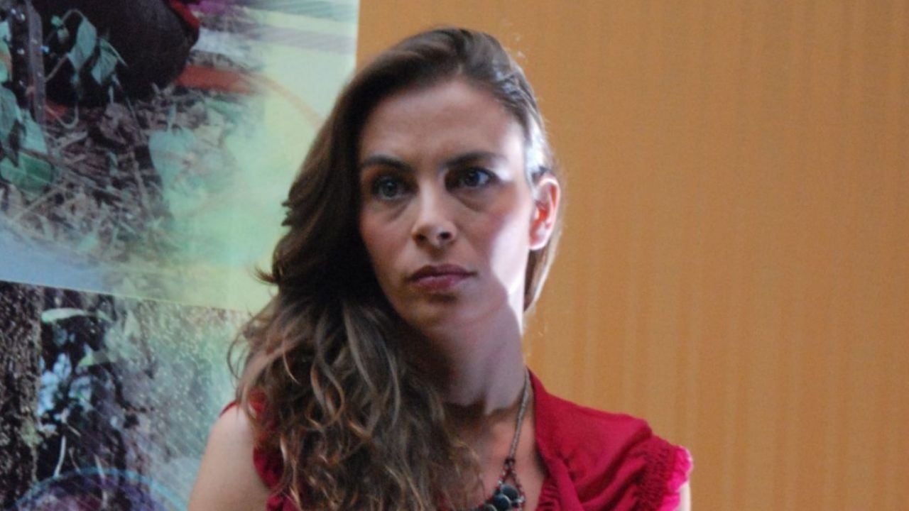 "Sigue sin pronunciar su disculpa": Sasha Sokol exige al productor Luis ...