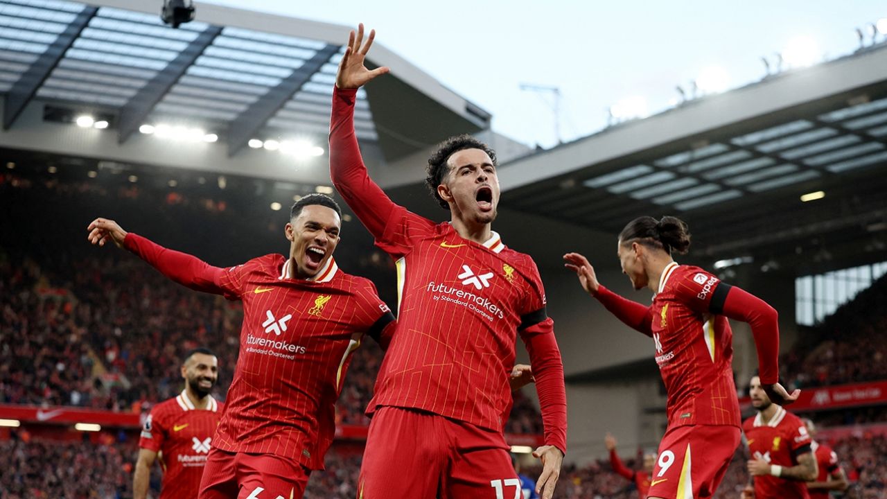 Liverpool no afloja y tras vencer al Chelsea retoma la cima de la ...