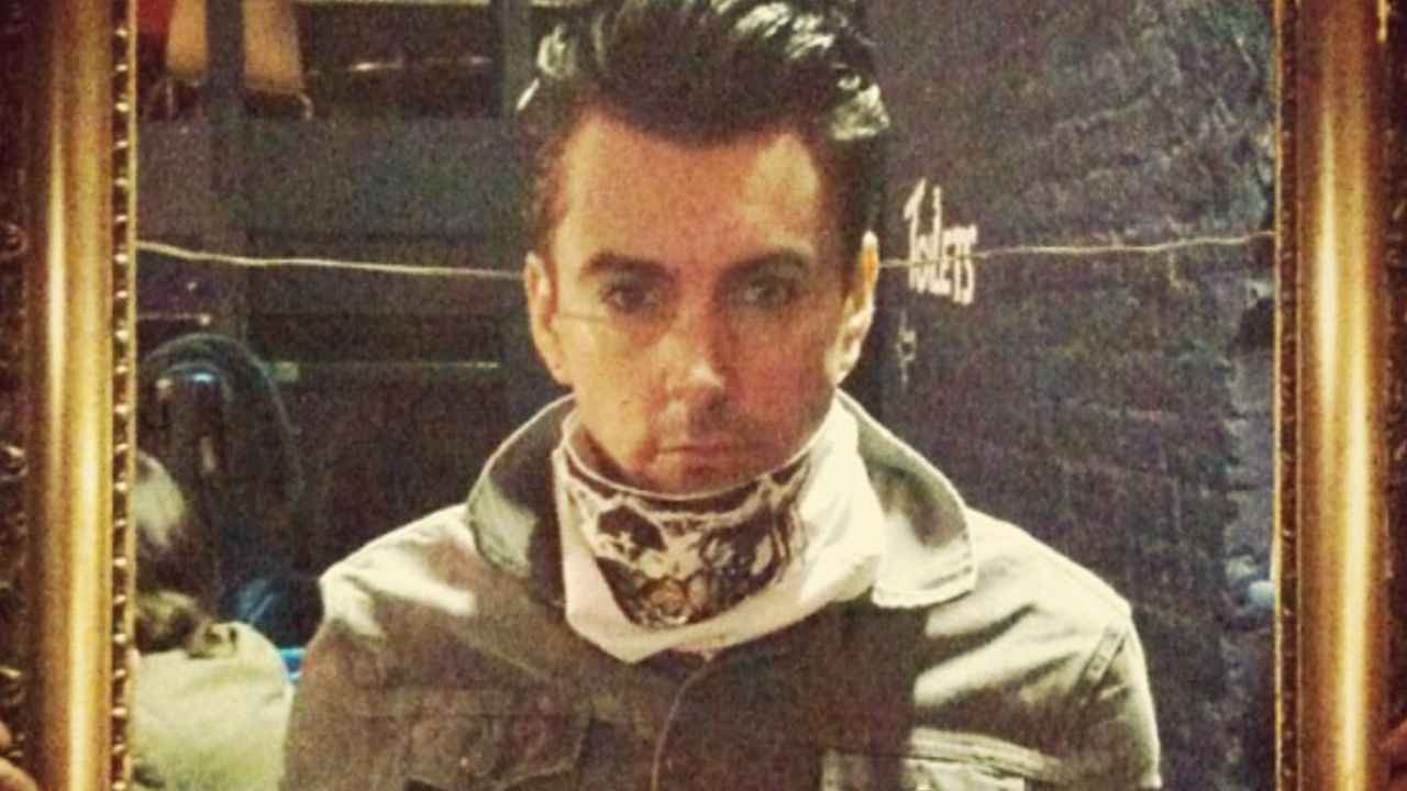 Muere Ian Watkins, exlíder de la banda de rock "Lostprophets", tras ...