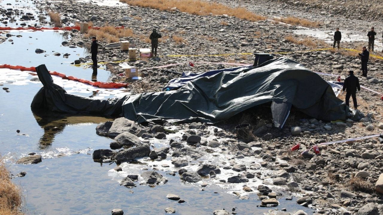 Helicóptero militar se estrella durante entrenamiento y mueren sus dos ...