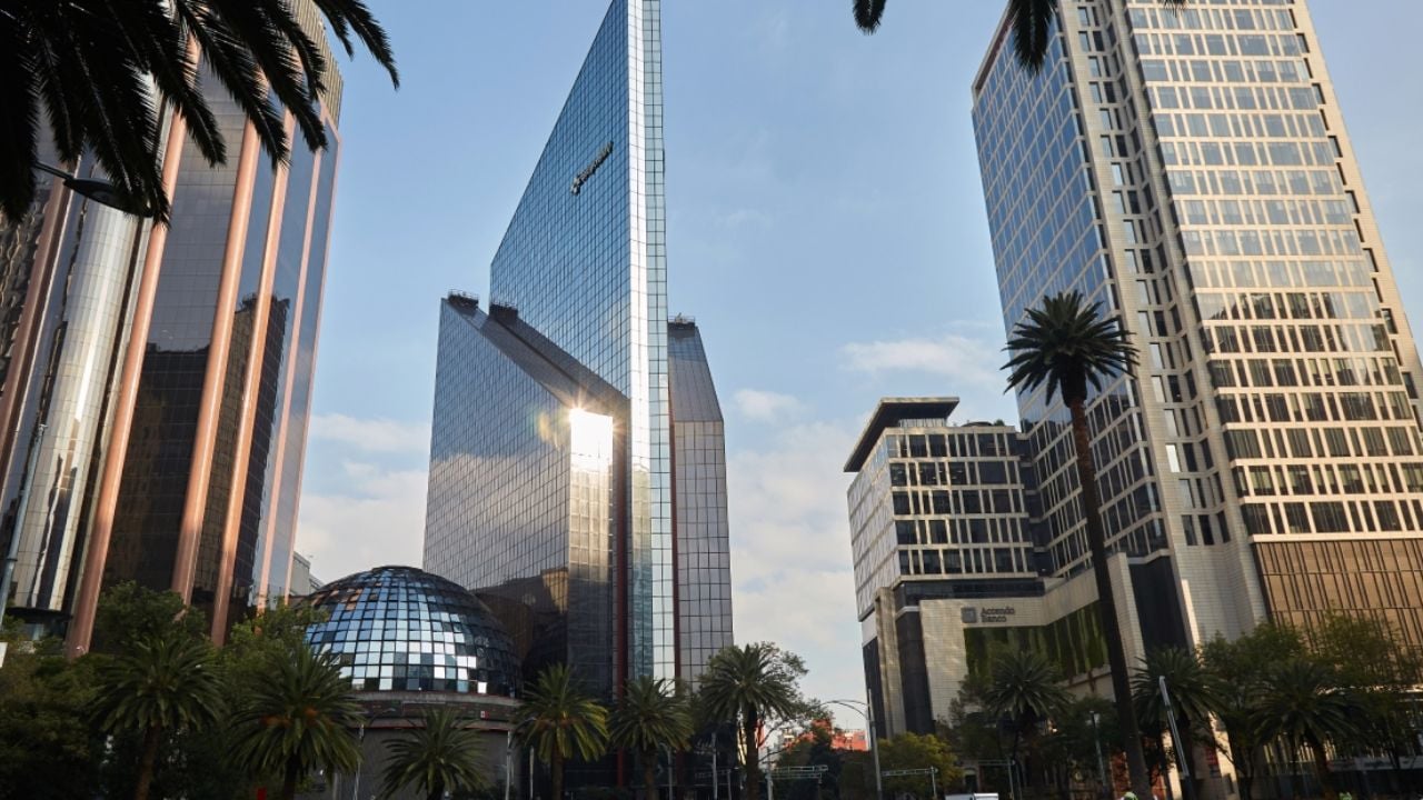 Bolsa mexicana cae por cuarta vez en cinco jornadas; IPC retrocede pese ...